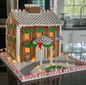 Personal Houses - Custom Gingerbread Christmas House Cakes